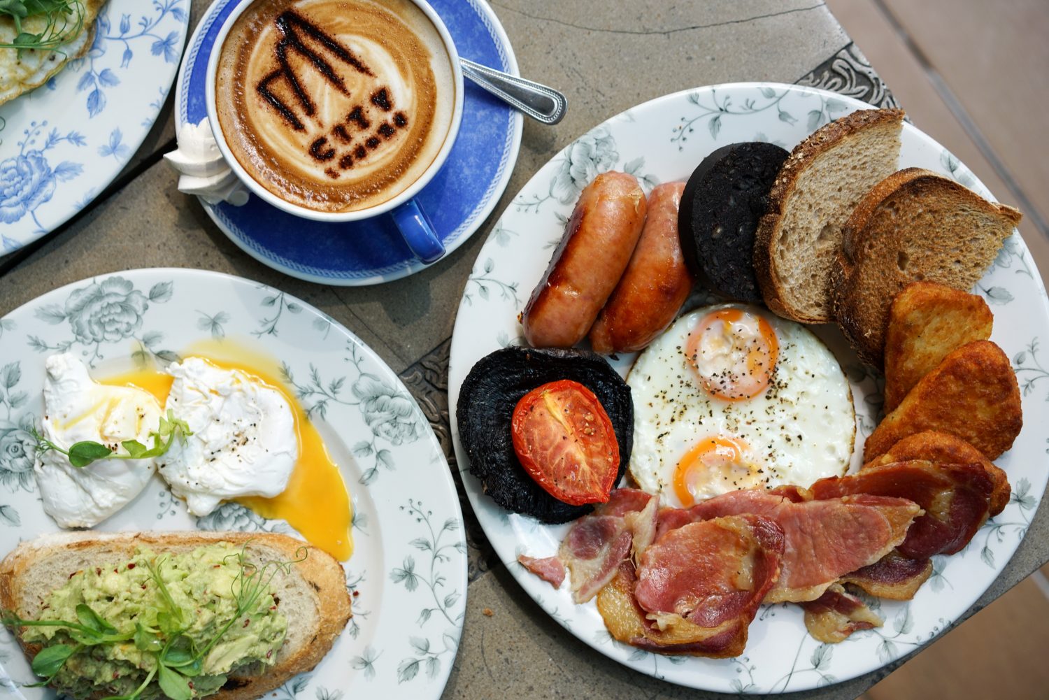 Why Everyone's Heading to City Lounge - Breakfast London
